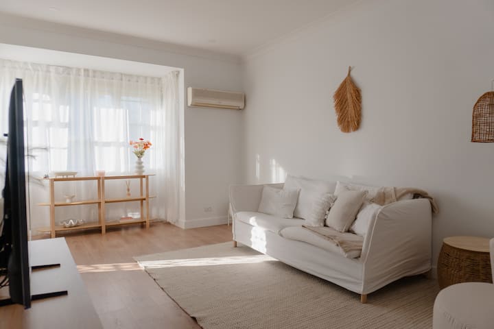 Lacasetta By The Beach/river @ Glenelg North - Glenelg