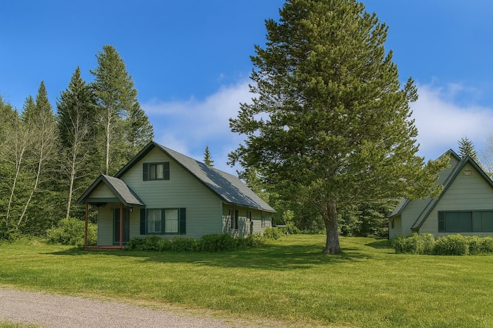 Fort Aspen Cabin+ac+wifi+20 Min To Yellowstone Np - Henrys Lake, ID