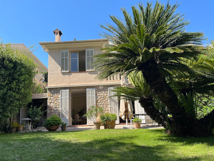 Maison De Charme Avec Jardin Au Centre De Cannes - Cannes