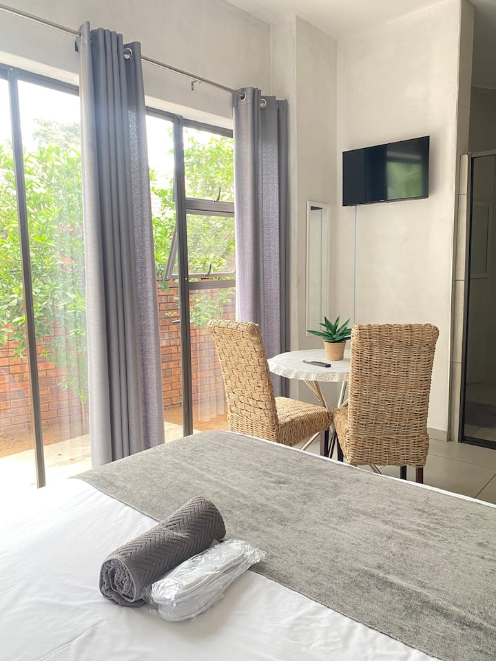 @63 #3 Clean Contemporary Space, Centrally Located - Rustenburg