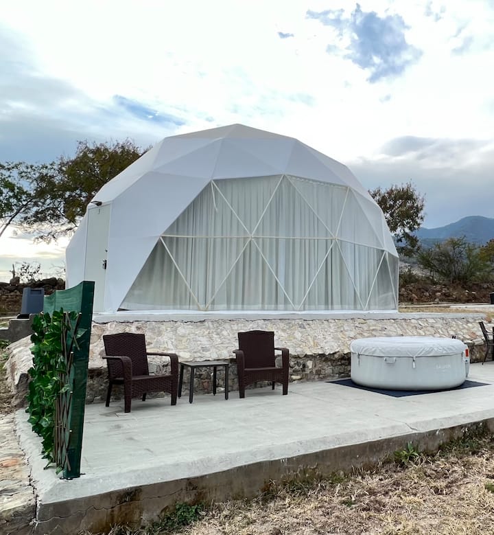 Chapala Tinyhome/domo Jacuzzi/wi-fi/aire - Ajijic
