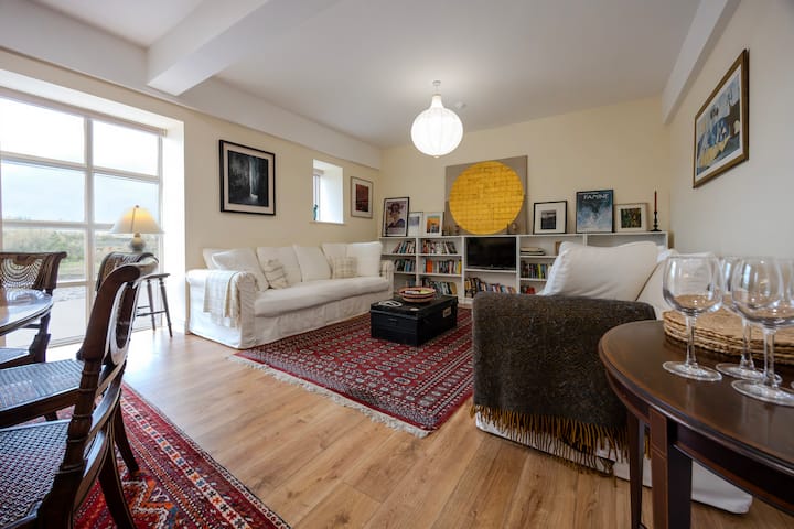 Ramelton Riverfront Apt 2 @ The Blue Goat - Letterkenny