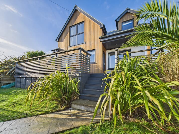 Stunning Perranporth Home With Panoramic Views - St Agnes