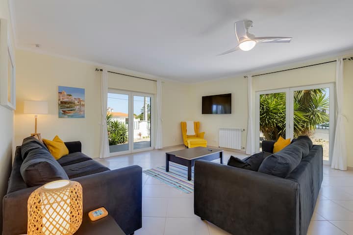 Good Vibes Villa ~ Surf, Sun, & Fun - Aljezur