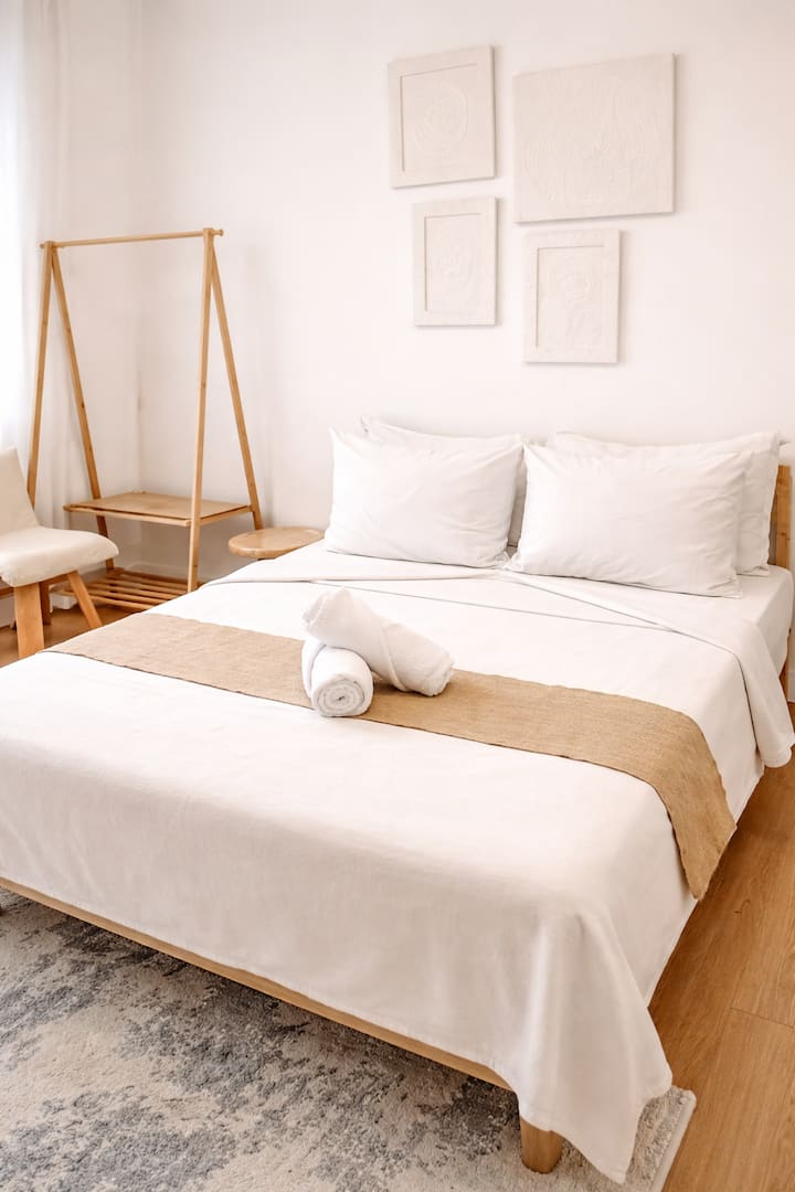 Cozy Studio W/ Netflix + Pool Access|near Ortigas - Taytay