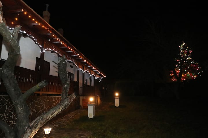 Hétlámpás Vendégház - Hollókő