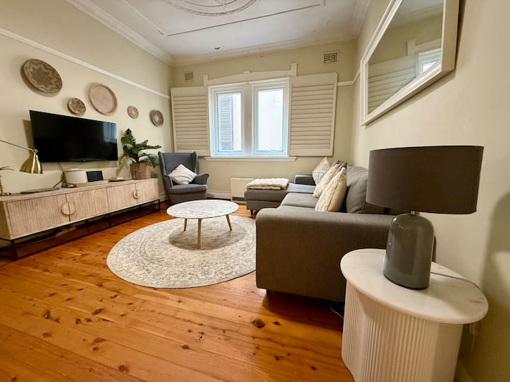 Eastern Beaches, Parks, Train & Cbd - 3 Bedrooms - Bondi Beach