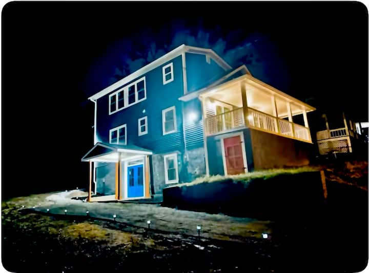 Vip Comfort • 2 Kings, Free Parking, Metro Access - Largo, MD