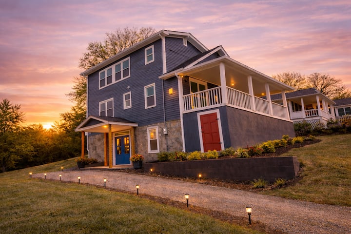 Vip Comfort • 2 Kings, Free Parking, Metro Access - Largo, MD