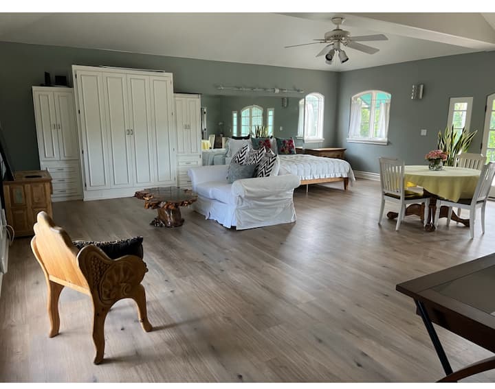 Floating Studio Oasis - 穆爾帕克