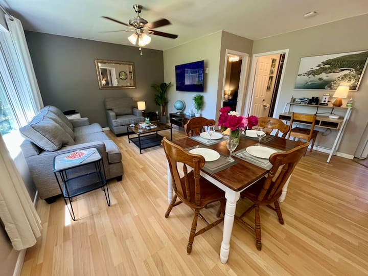 Nipissing Lake Front Dock Wooded 1/2 Acre Northbay - Ontario