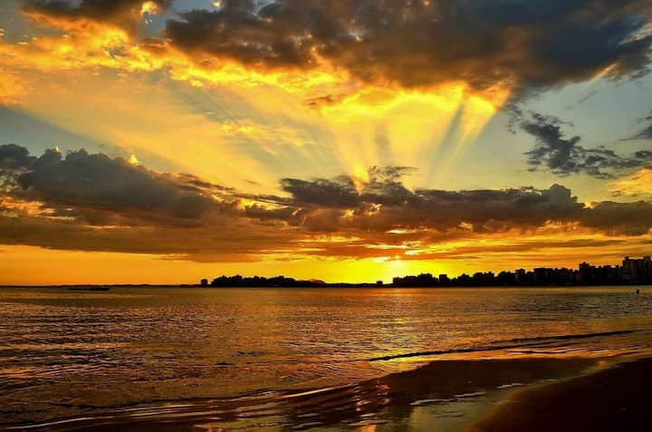 “Bacutia Loft Premium”
(Conforto à Beira-mar) - Guarapari