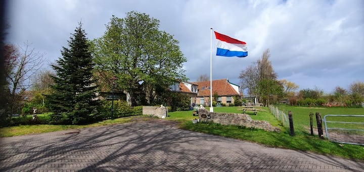 T'koeies 6 P. Woning Met Open Haard. - Ameland