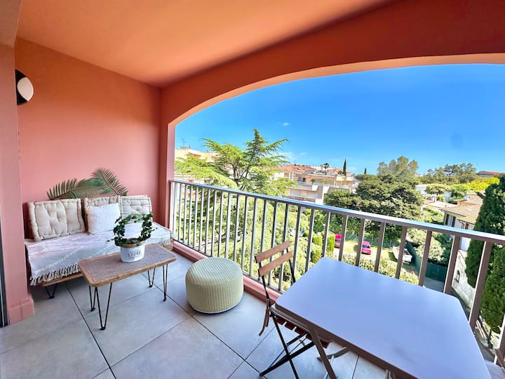 Studio - Piscine - Parking - 500m Plage Et Centre - Sainte-Maxime