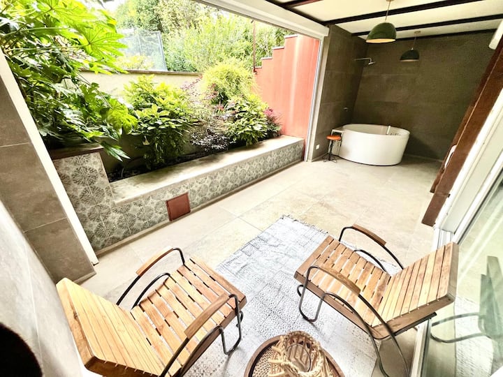Charming Apt With Jacuzzi In Milan's Villa - Milan Linate Airport (LIN)