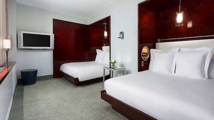 2 Pet-friendly Superior Rooms At Royalton New York - Pennsylvania