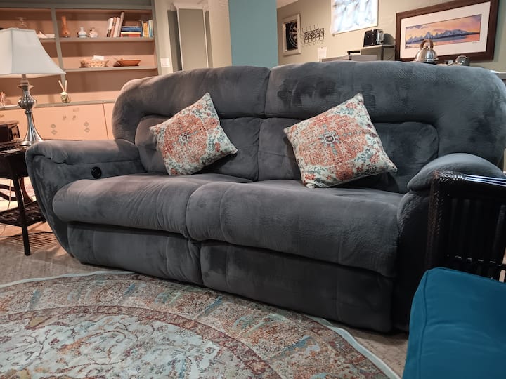 Chic Boho Suite:1 Bedroom, 2 Beds - Casper, WY