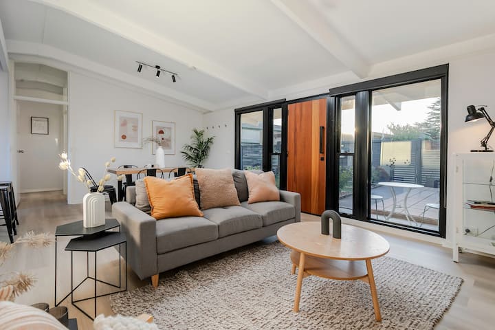 City Fringe Living - Blue Chip Home In Goodwood! - South Australia