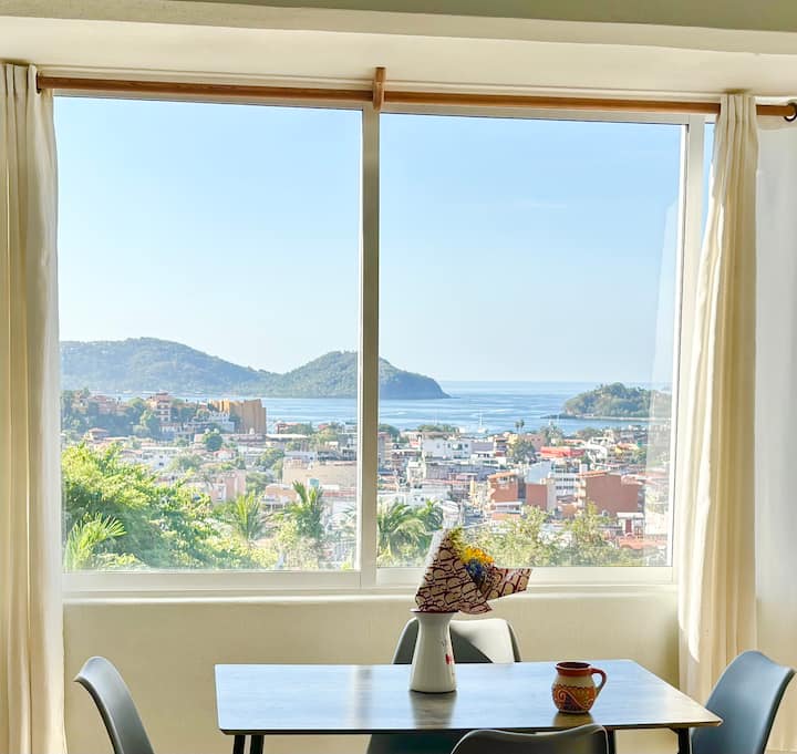 Cozy 2b/2b Condo With Beautiful Bay/city View! - Zihuatanejo