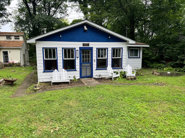 Sea Glass Cottage - Port Colborne