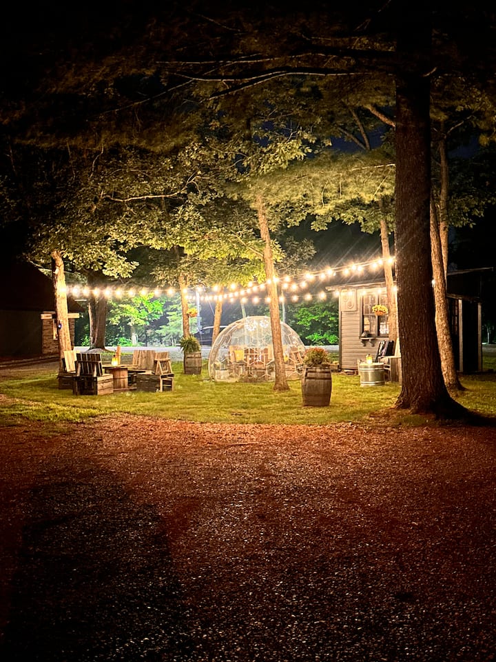 Owl's Roost - Romantic Retreat - Dog Friendly - Wisconsin Dells, WI