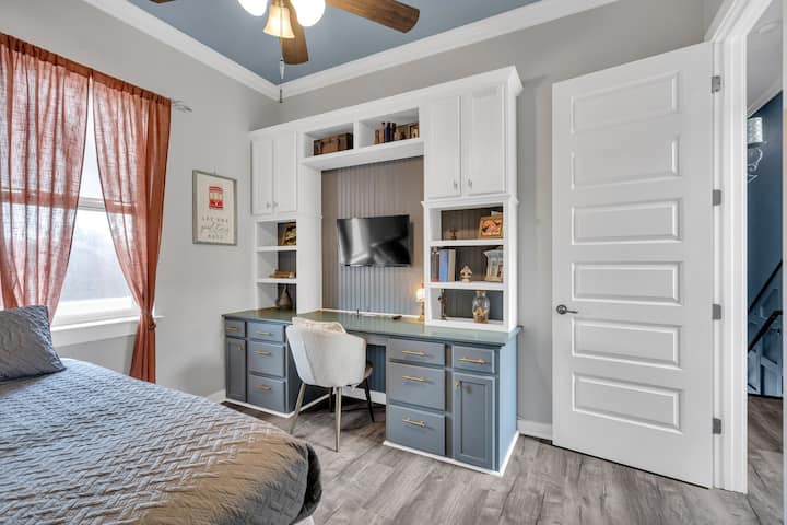 Great Balcony - New Orleans, LA