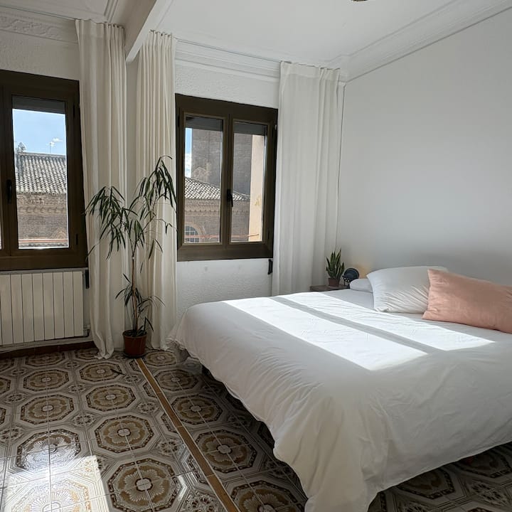 2 Bedroom Flat. Quiet And Bright - Zaragoza