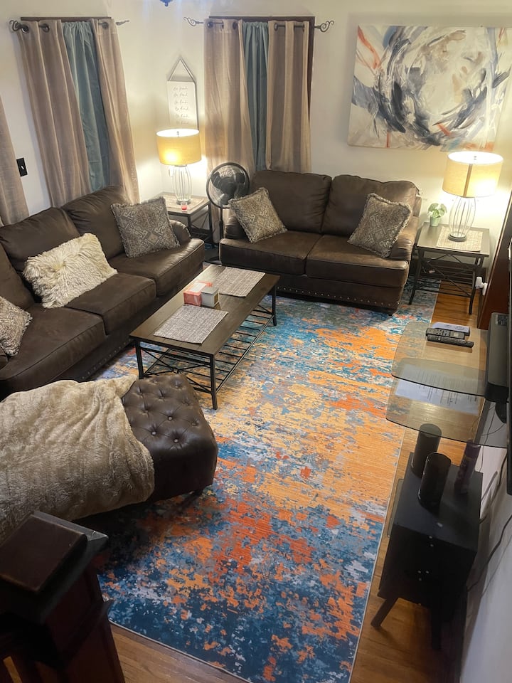 Cozy Home Near Airport - Rochester, NY