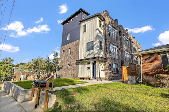 12 Rooms, 12 Baths, 3 Townhomes. 2mi To Broadway - Tennessee