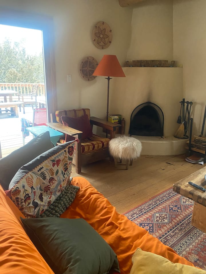 Quiet Guest House 2 Mi From Plaza.  Pets Welcome! - Santa Fe, NM
