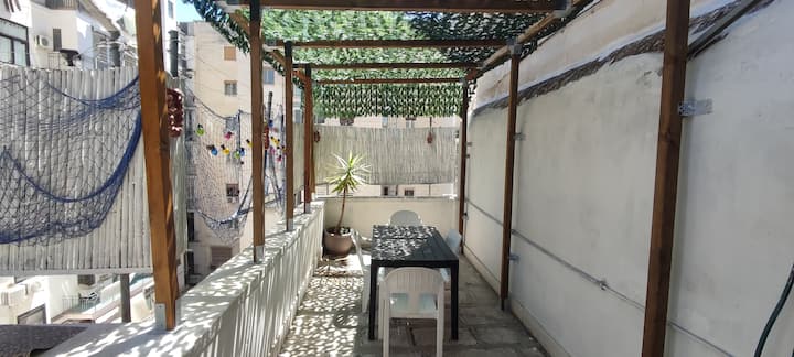 Very Central Sunny Top Floor, 2 Terraces No Noise - Bari