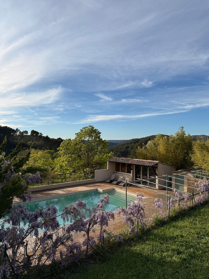 Le Laurier | Gîte Sur Le Domaine De La Parette - Nans-les-Pins