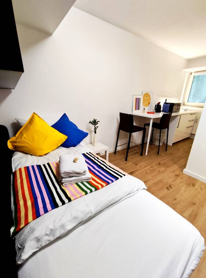 Souterrain Apartment Or Office In Munich City - Múnich