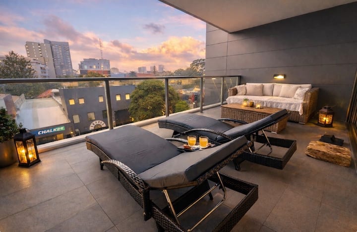 Luxury 2br 2ba | Free Parking | Pet-friendly - Sydney