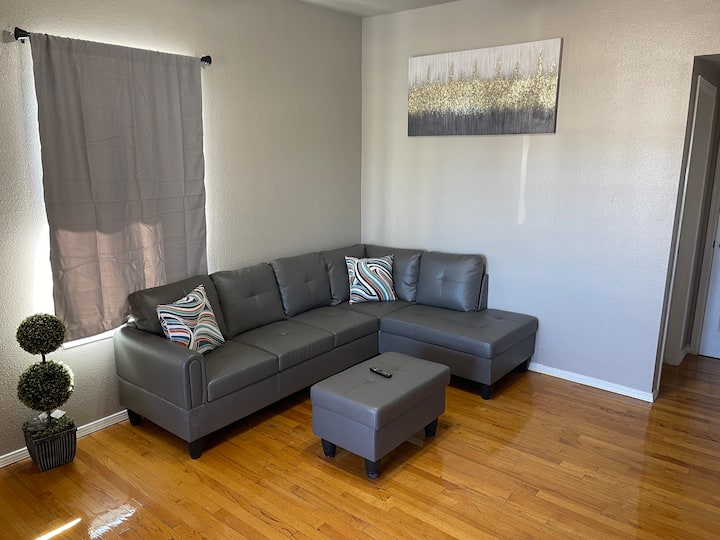 Beautiful Apartment With A View! - El Paso, TX