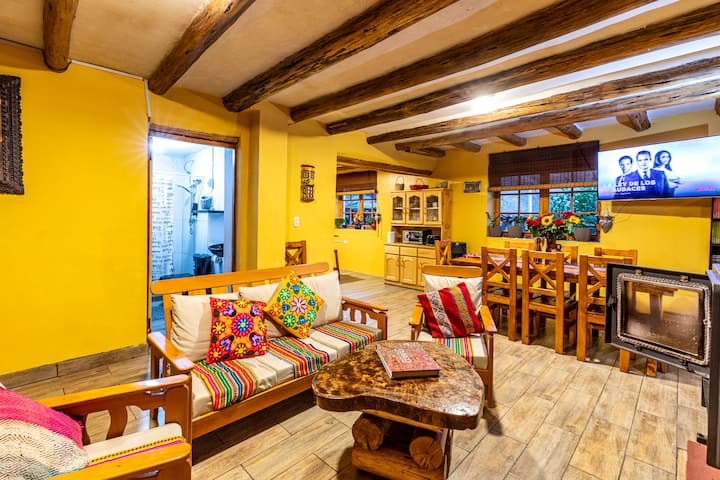 Luxury Family Retreat: Jacuzzi & Nature Escape - Perú