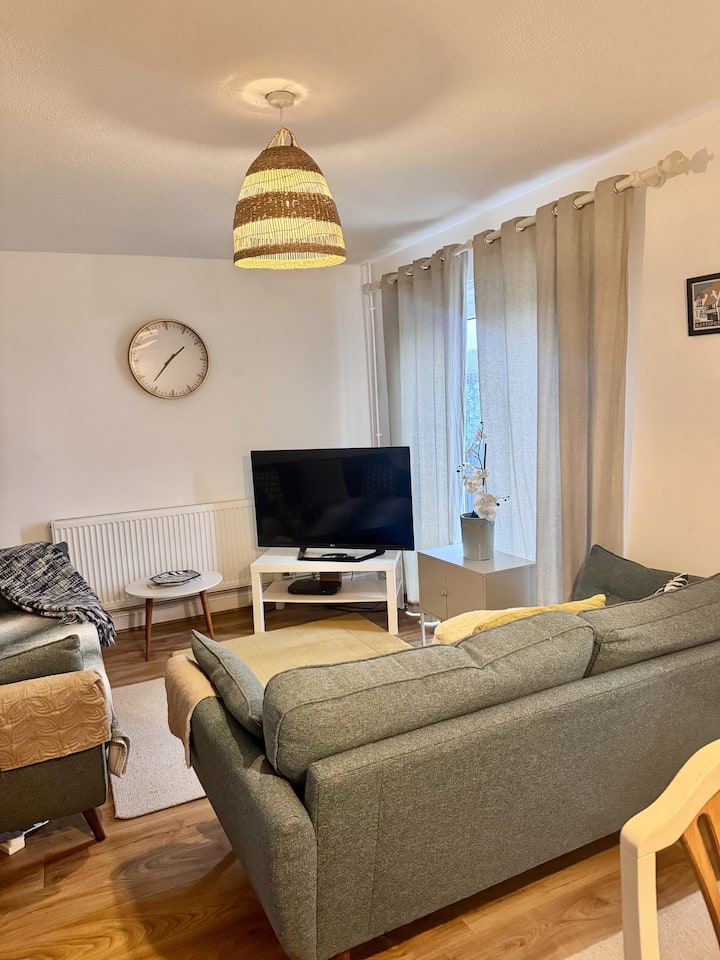 Home From Home Sleeps Seven - Hastings