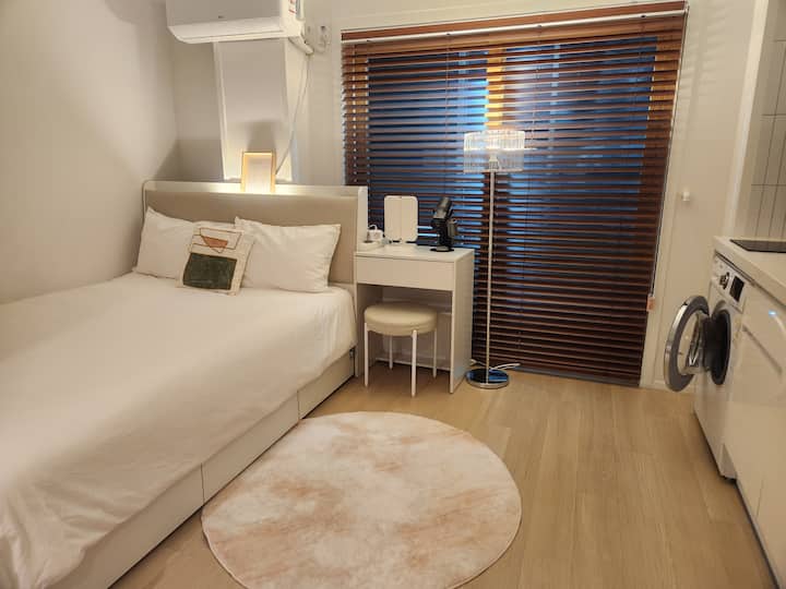 Arch House2 공덕역5분296m° 욕실1개°  독립공간° 2층 ° Netflix - Seoul