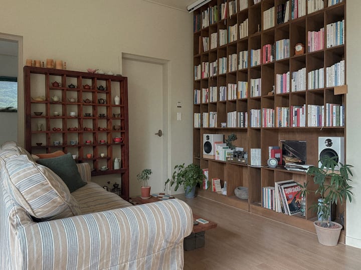 진공관앰프스피커와 Lp, 빔프로젝터, 책과 차가 있는 독채 [1.2m Stay] - Gwangju