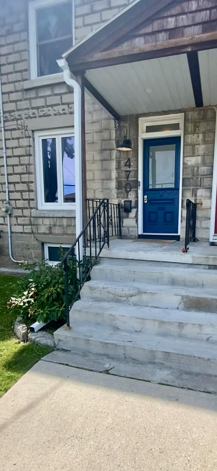 Queen’s - Downtown - Bright 1 Bedroom - Kingston