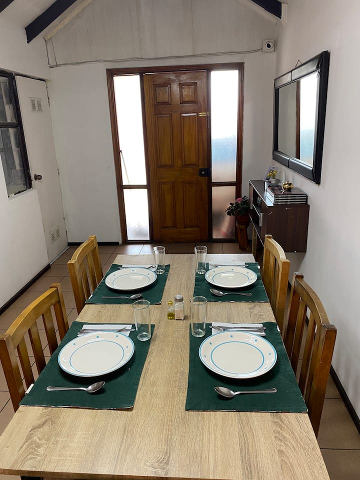 4 Pieza En Segundo Piso, De Estudio O Trabajo - Valparaíso Region