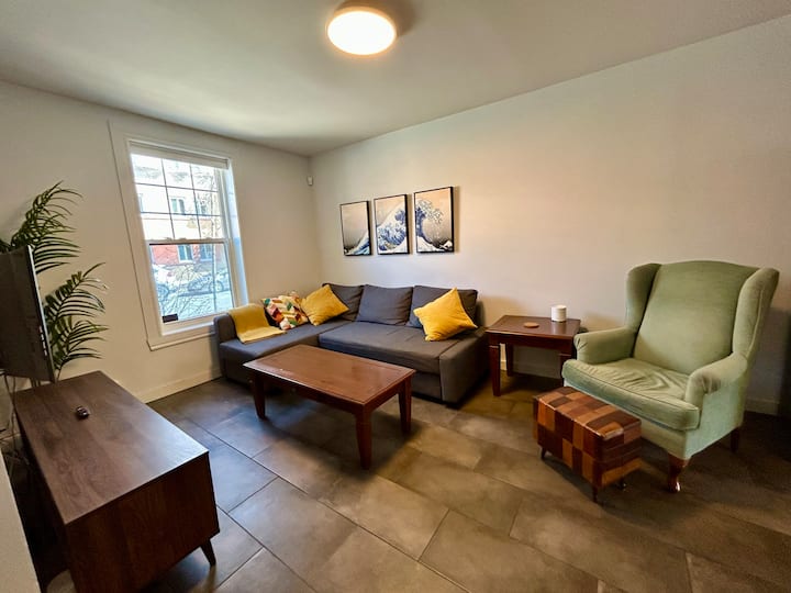 Super Appart Meublé, Tout Inclus, Près Des Métros! - Montreal