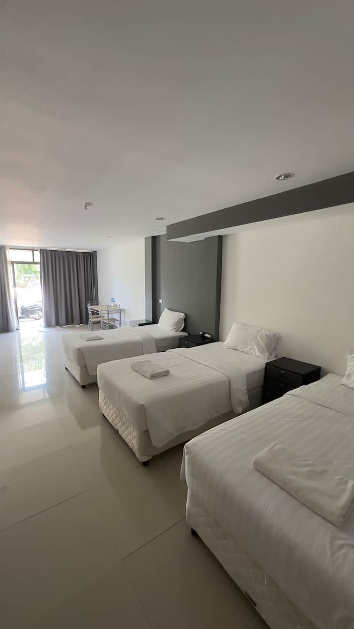 Three Single Beds. - Ko Pha Ngan