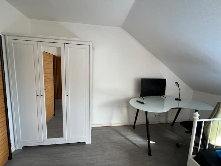 Geräumiges Zentrales Wg Zimmer Bochum Mit Garten - Bochum