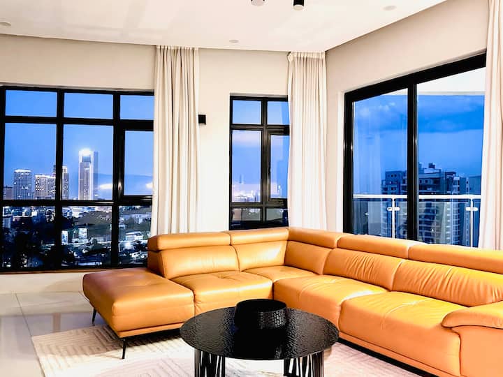 Elegant 1 Bed | City View | Wifi, Pool & Gym - Nairobi