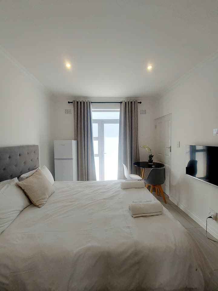 Cape Town Apartment With Private Courtyard - Cape Town