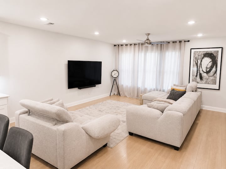 Classy Luxury Home 3 Bedroom - Allen, TX