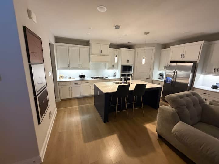 Entire House- Luxury Home 3 Bedroom - McKinney, TX