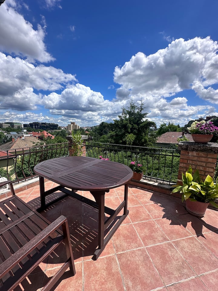 Spacious Apartment • 3 Rooms • Free Parking • Ac - Budapeste