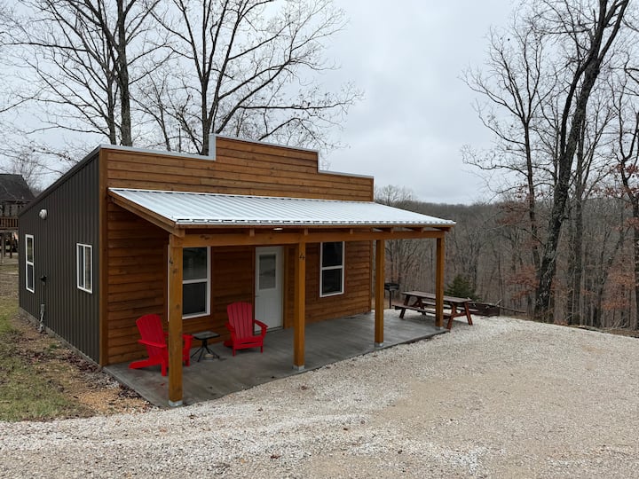The Rock-n-roll Cabin Near Blue Springs Ranch - Onondaga Cave State Park, Leasburg